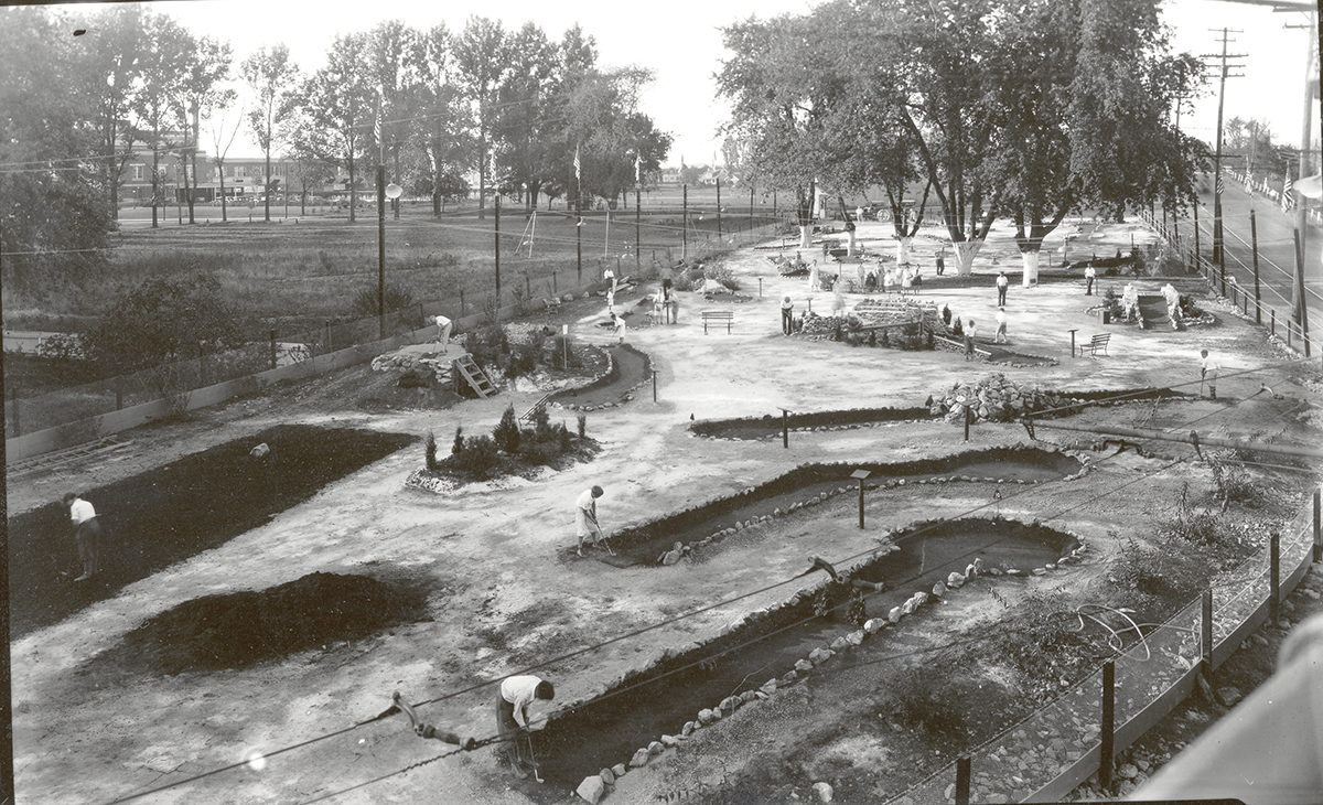 D020393-1930-mini-golf – Uncharted Lancaster